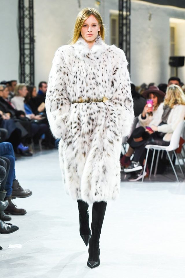 Bows and Animal Print at Alexandre Vauthier Paris SS 2019 Couture Week ...